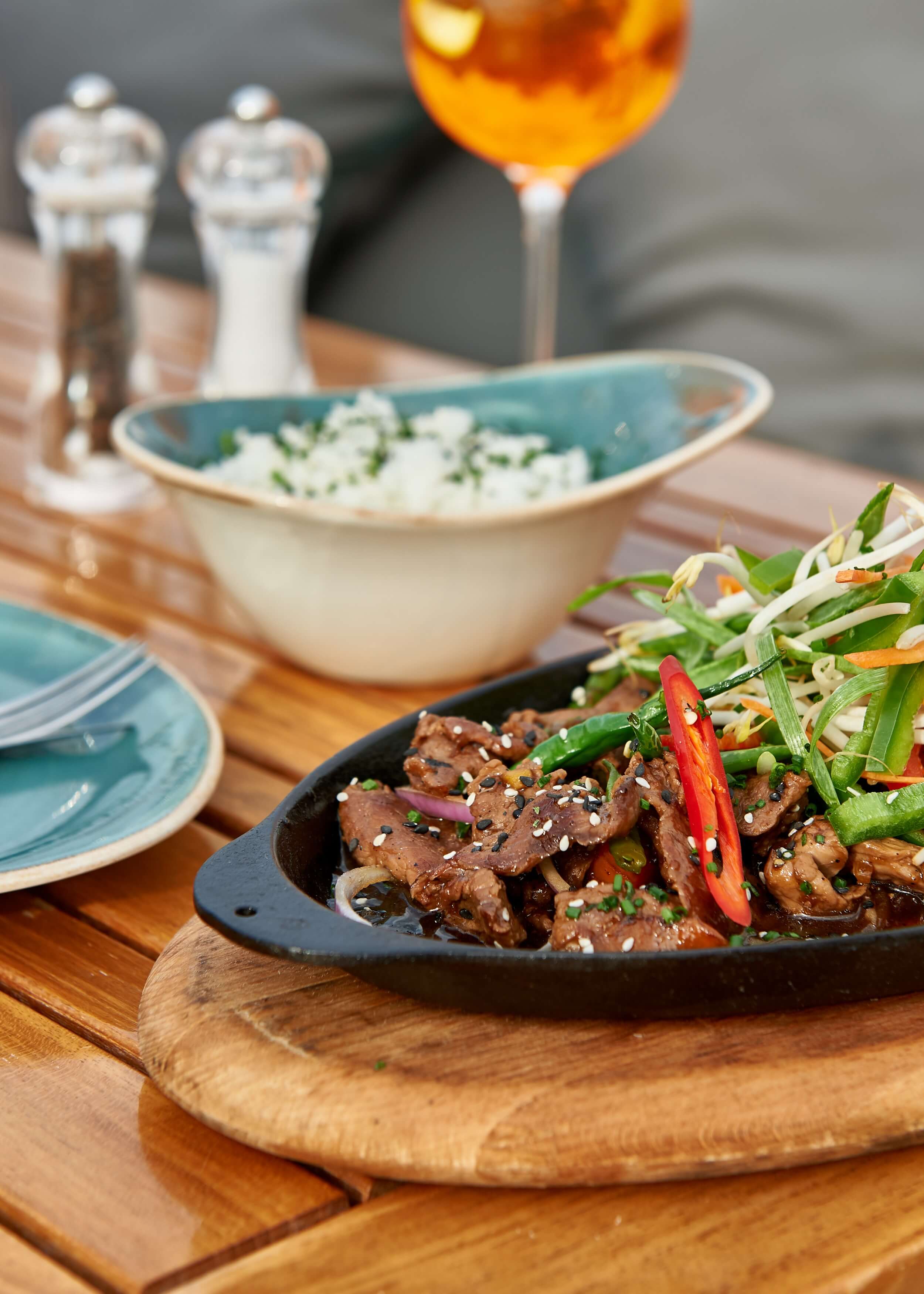 Spike Sports Bar & Terrace: Emirates Golf Club | Dubai Golf
