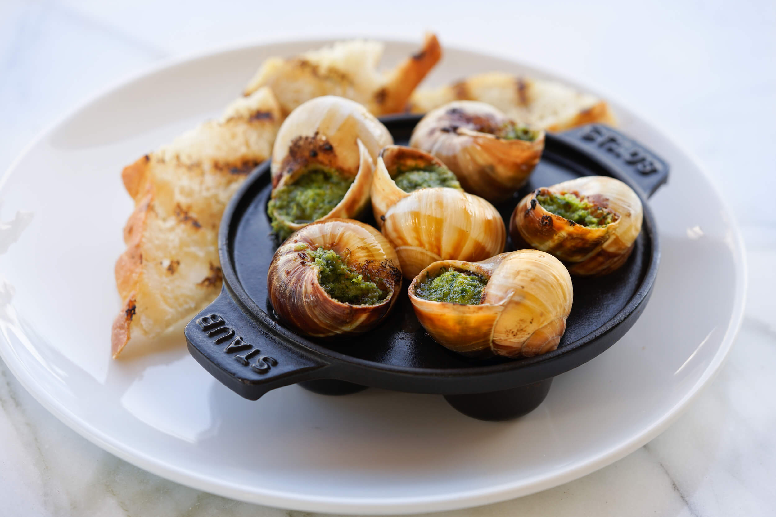 Carine Dubai: Emirates Golf Club Dining Scene| Dubai Golf